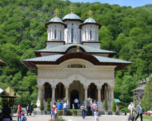 45 Castles, Fortresses and Monasteries That Will Take Your Breath Away ...